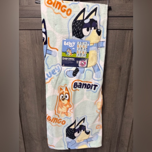 Disney | Bedding | New Bluey Bingo Bandit Chili Heeler Family 5 X 70 ...